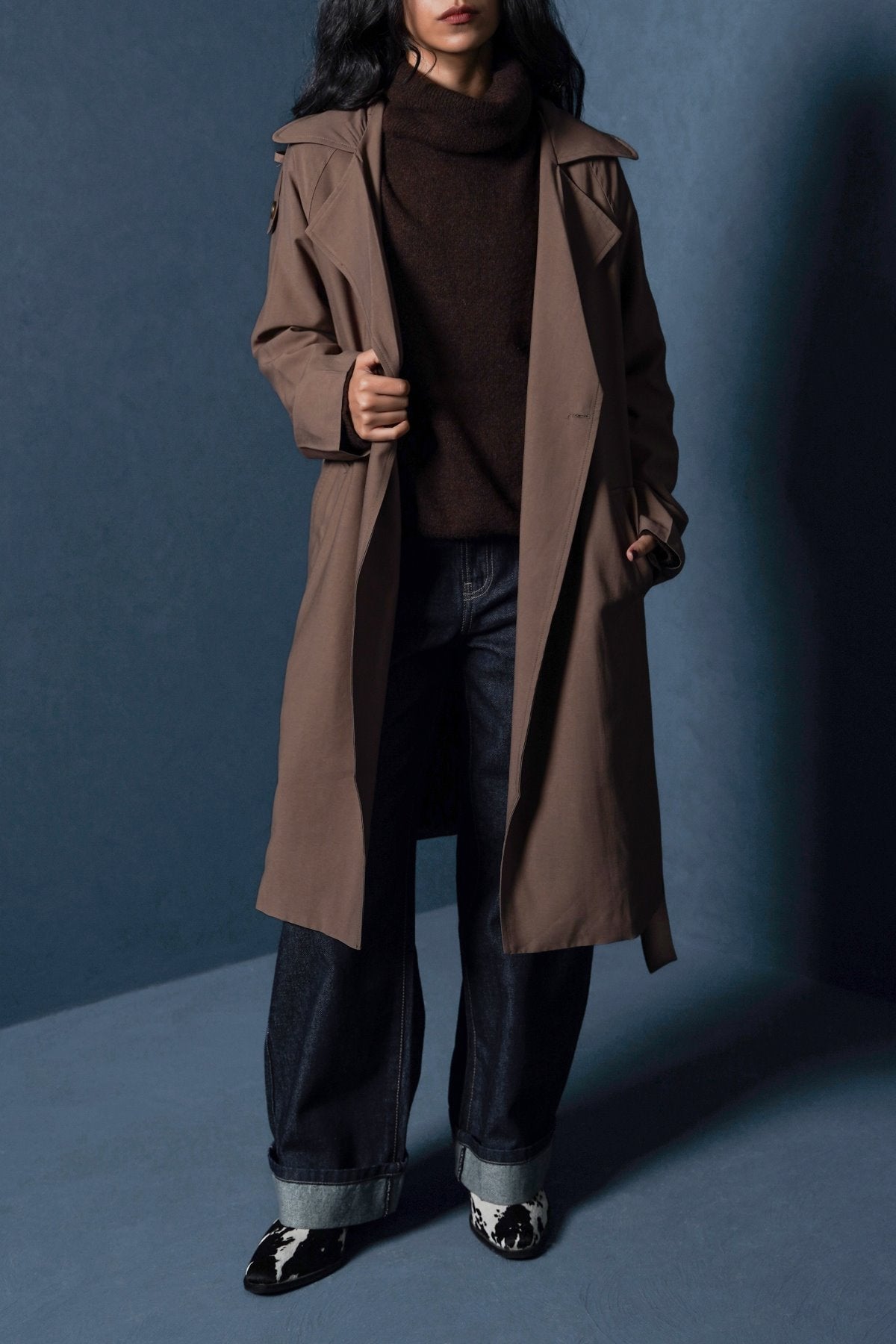 ESSENTIAL TRENCH COAT – LAMA GLOBAL